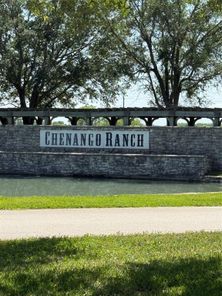 21910 Chenango Lake Dr, Angleton, TX 77515 - HAR.com