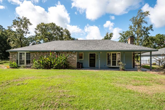 1899 County Road 301 S, Dayton, TX 77535 - HAR.com