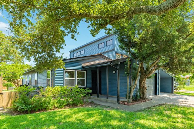 8 Lyncrest Dr, Galveston, TX 77550 - HAR.com