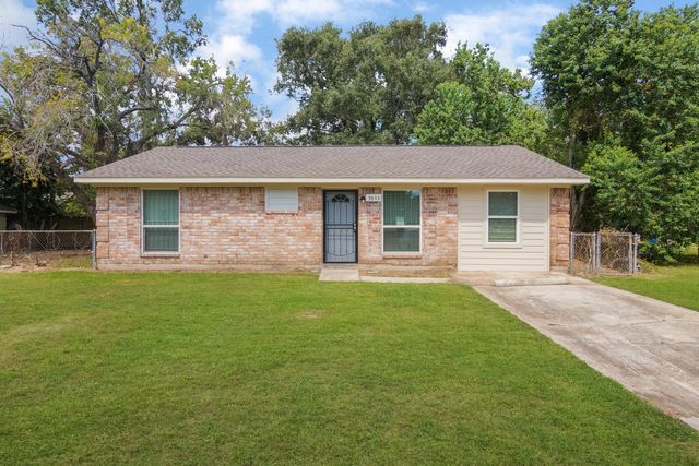 9843 Denning Dr, Houston, TX 77078 - HAR.com