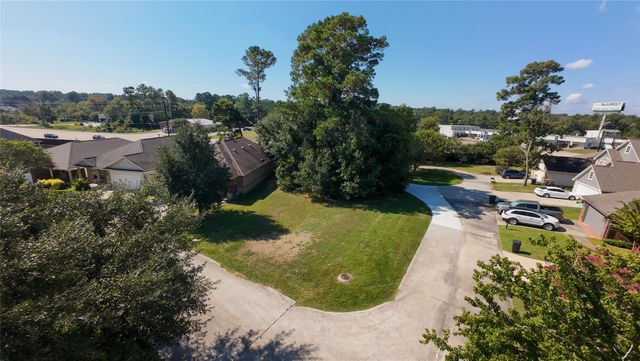 125 Moonspinner, montgomery, TX 77356 - HAR.com