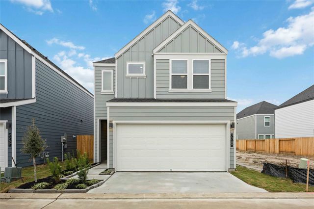 7709 Inwood Hills Ln, Houston, TX 77088 - HAR.com