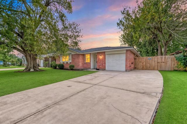 5023 Ridgestone St, Houston, TX 77053 - HAR.com