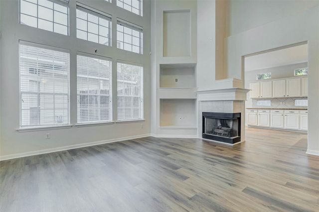 10210 Thornmont Ln, Houston, TX 77070 - HAR.com