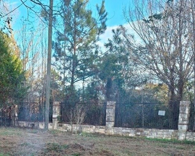 1302 N Lake Dr, Splendora, TX 77372 - HAR.com
