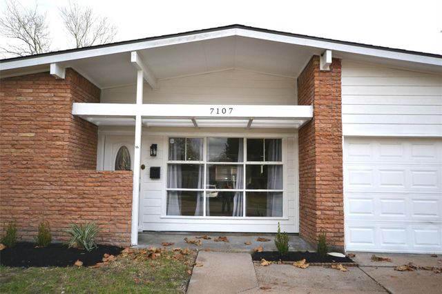 7107 Leader St, Houston, TX 77074 - HAR.com
