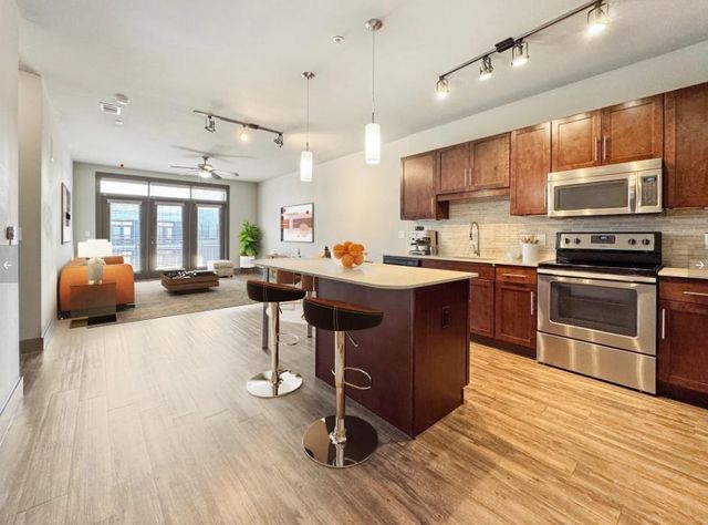 2910 Milam St #1205, Houston, TX 77006 - HAR.com